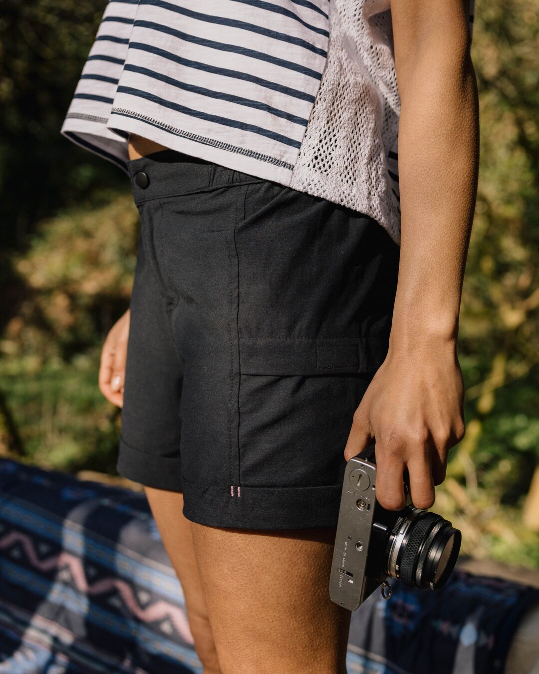 Laura All Purpose Short True Black – Passenger